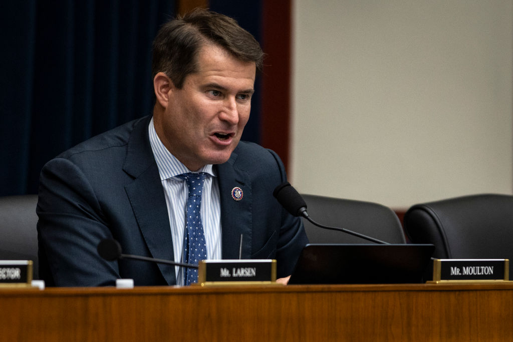 Democratic Rep. Slams Trump Admin Over Briefing About Strikes Off ...