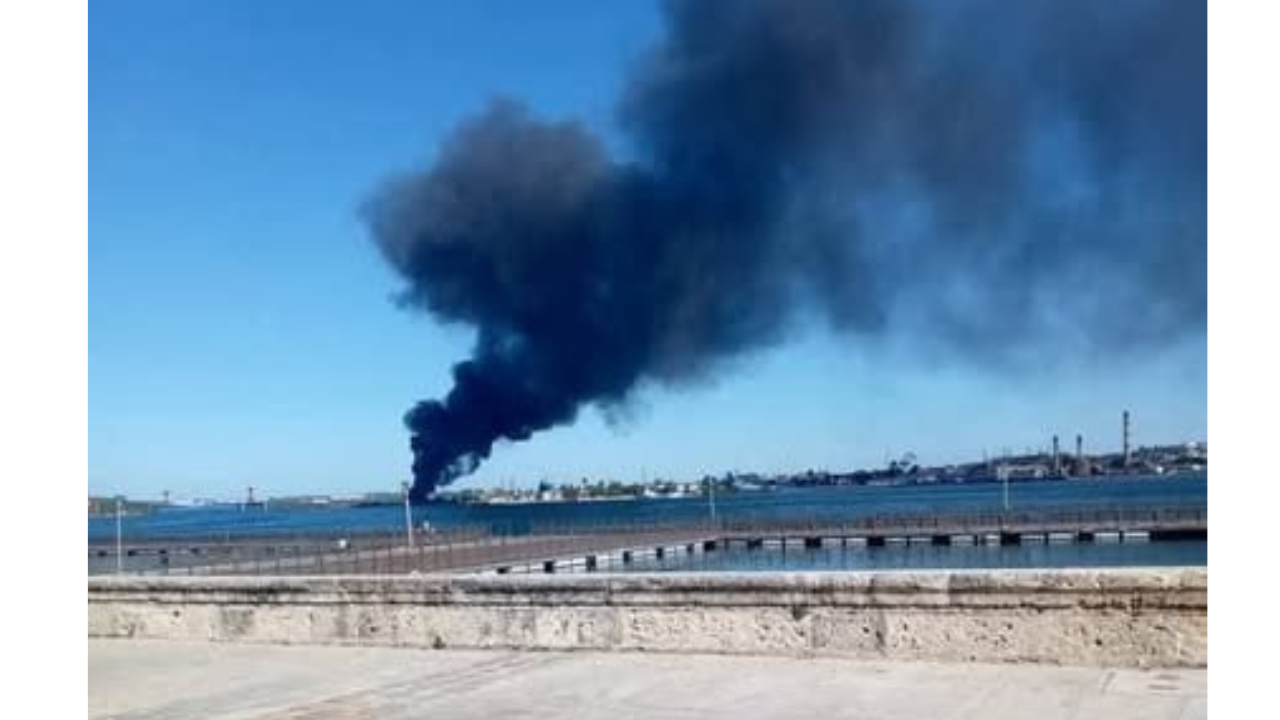Massive Fire Breaks Out at Cuba's Largest Oil Refinery as Island Faces ...